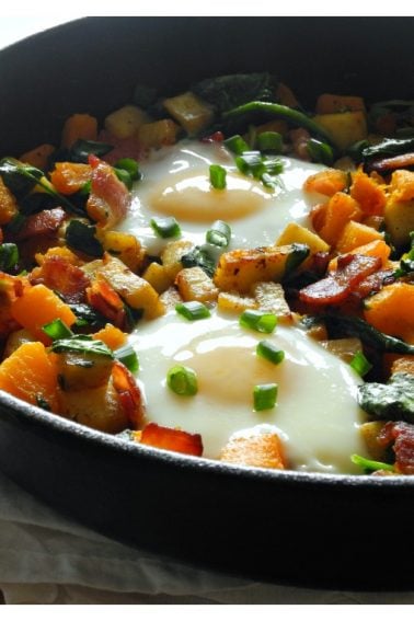 Paleo Sweet Potato Hash with Apples and Bacon {Whole30}