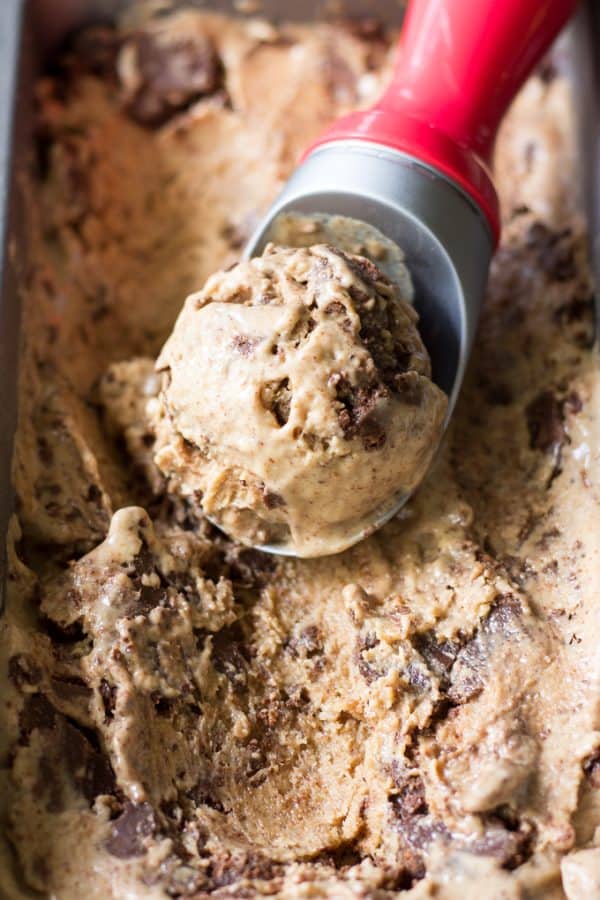 Almond Butter Chocolate Fudge Chunk Ice Cream {Paleo & Vegan}