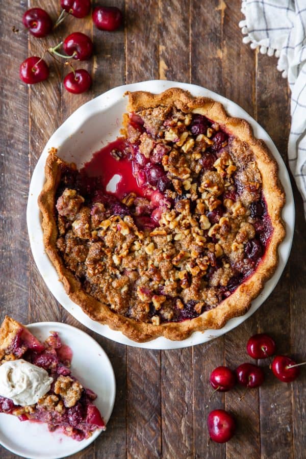 Cherry Crumble Pie {Paleo, Gluten-Free} - The Paleo Running Momma