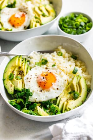 Easy Green Breakfast Bowls {Paleo, Whole30}