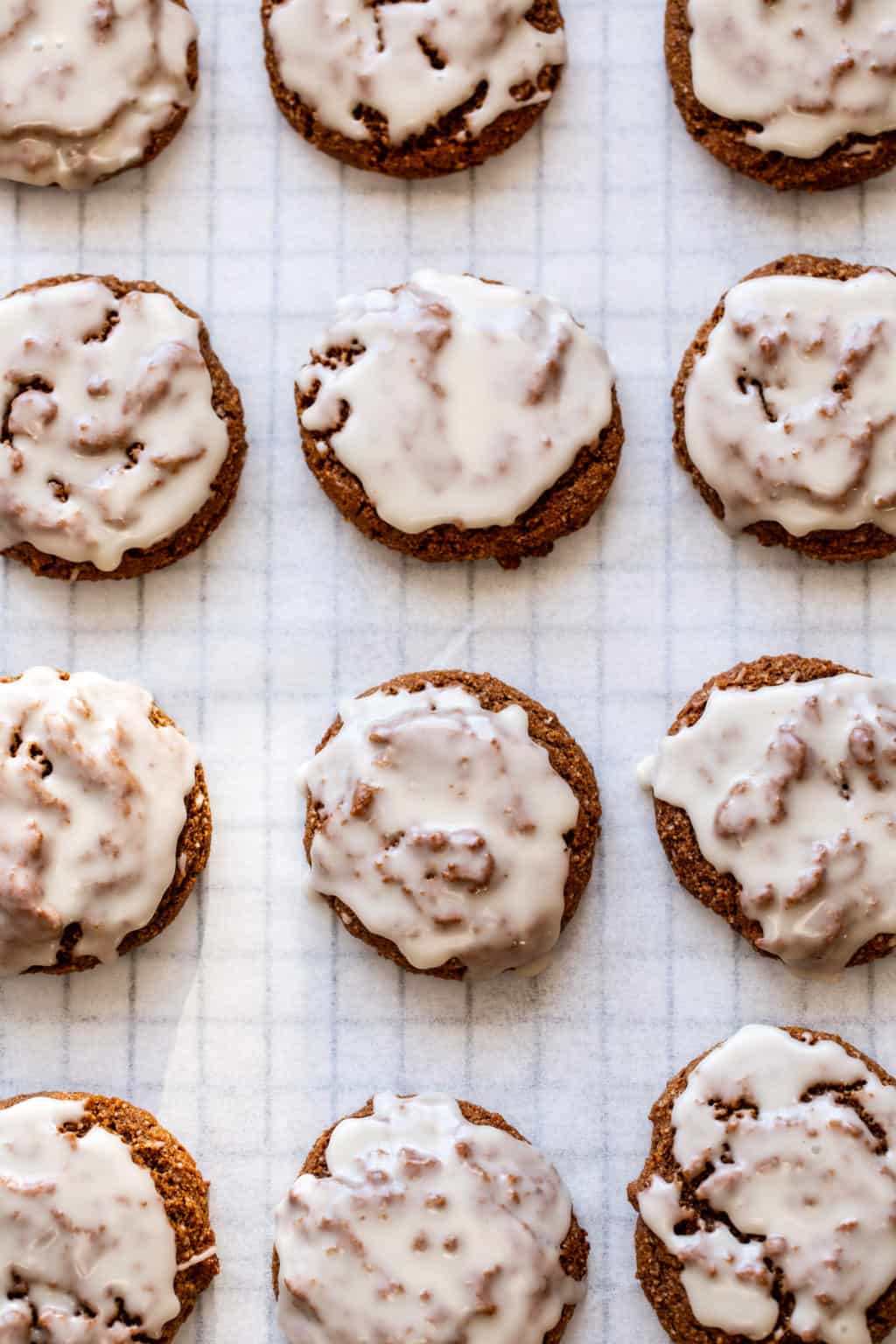 Iced Gingerbread Cookies {Paleo, Vegan}