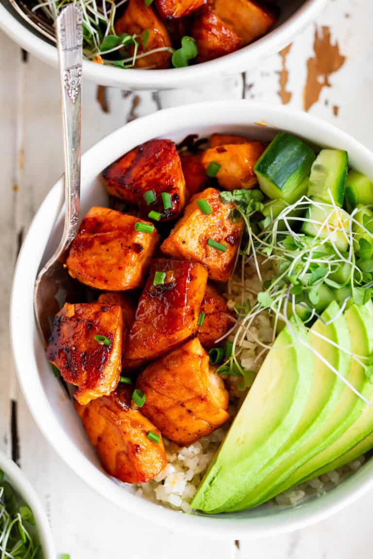 Paleo Honey Mustard Salmon Bowls {High Protein Easy Dinner} - The Paleo ...